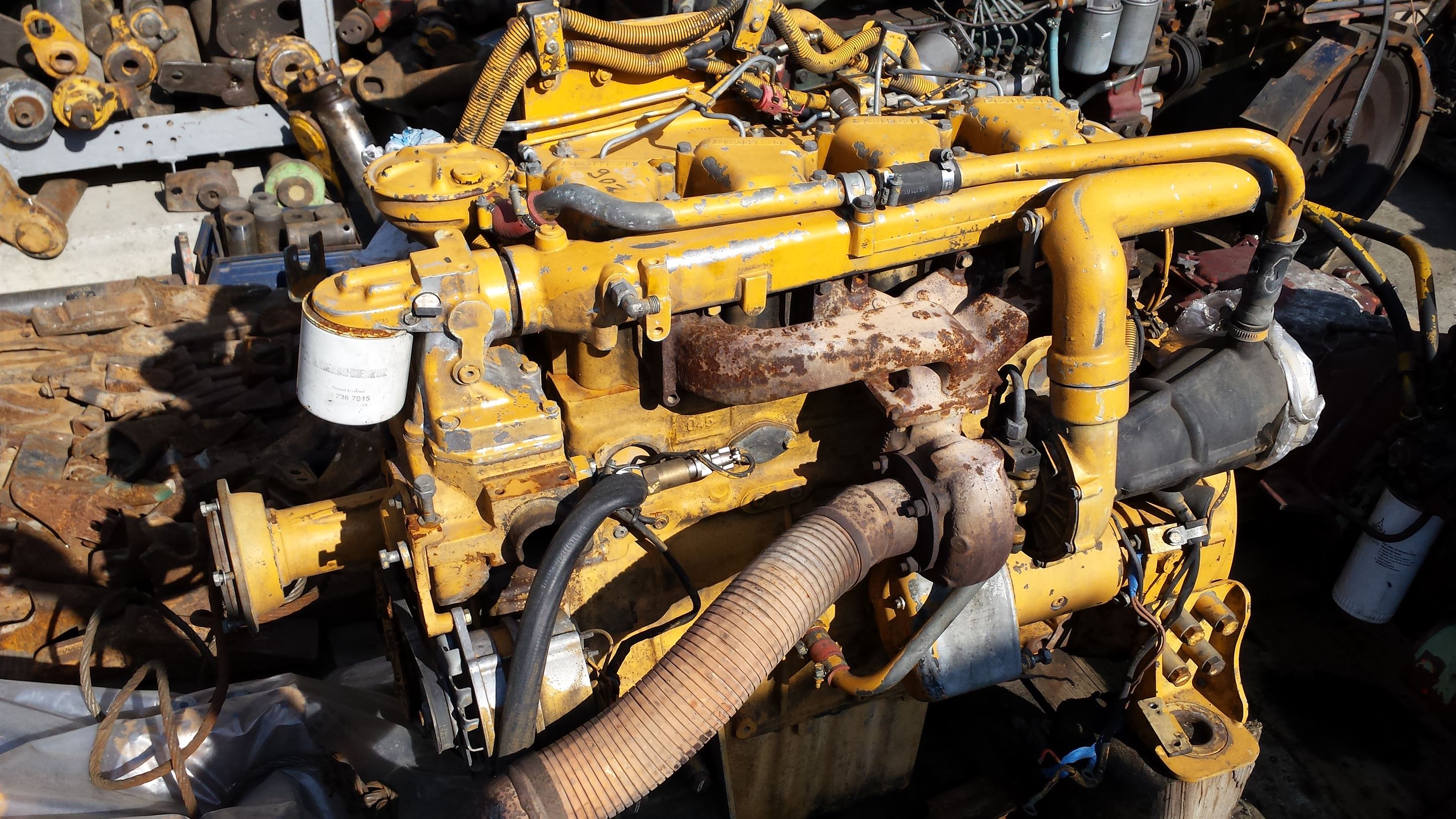 Motor excavator Liebherr 902 - 4 cilindri ⋆ Matadotti SRL